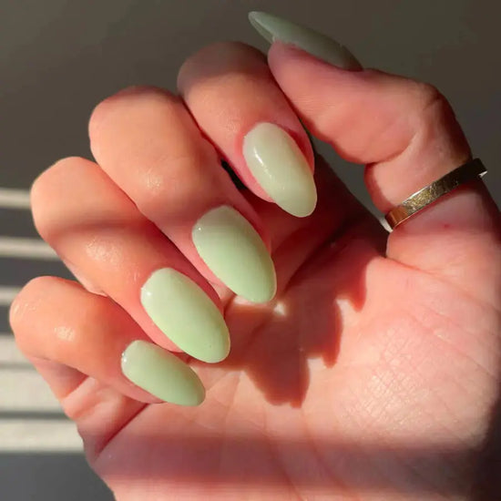 Green Nails | Get The Cutecumber Nail Powder | Nailboo®