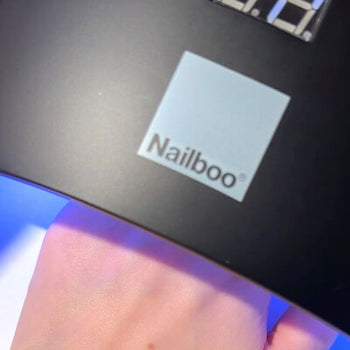 How To Create Aura Nails Using Gel Polish – Nailboo®