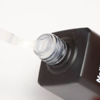 Tips And Tricks On Dipping Dominant Hand – Nailboo®